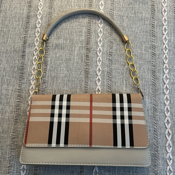 Bags | Plaid Chain Purse Beige And Gray | Poshmark